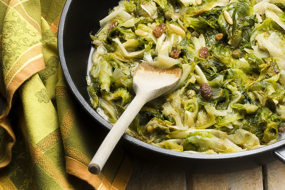 Sauteed endives with capers and raisins - Plant-based vegan diet and ...